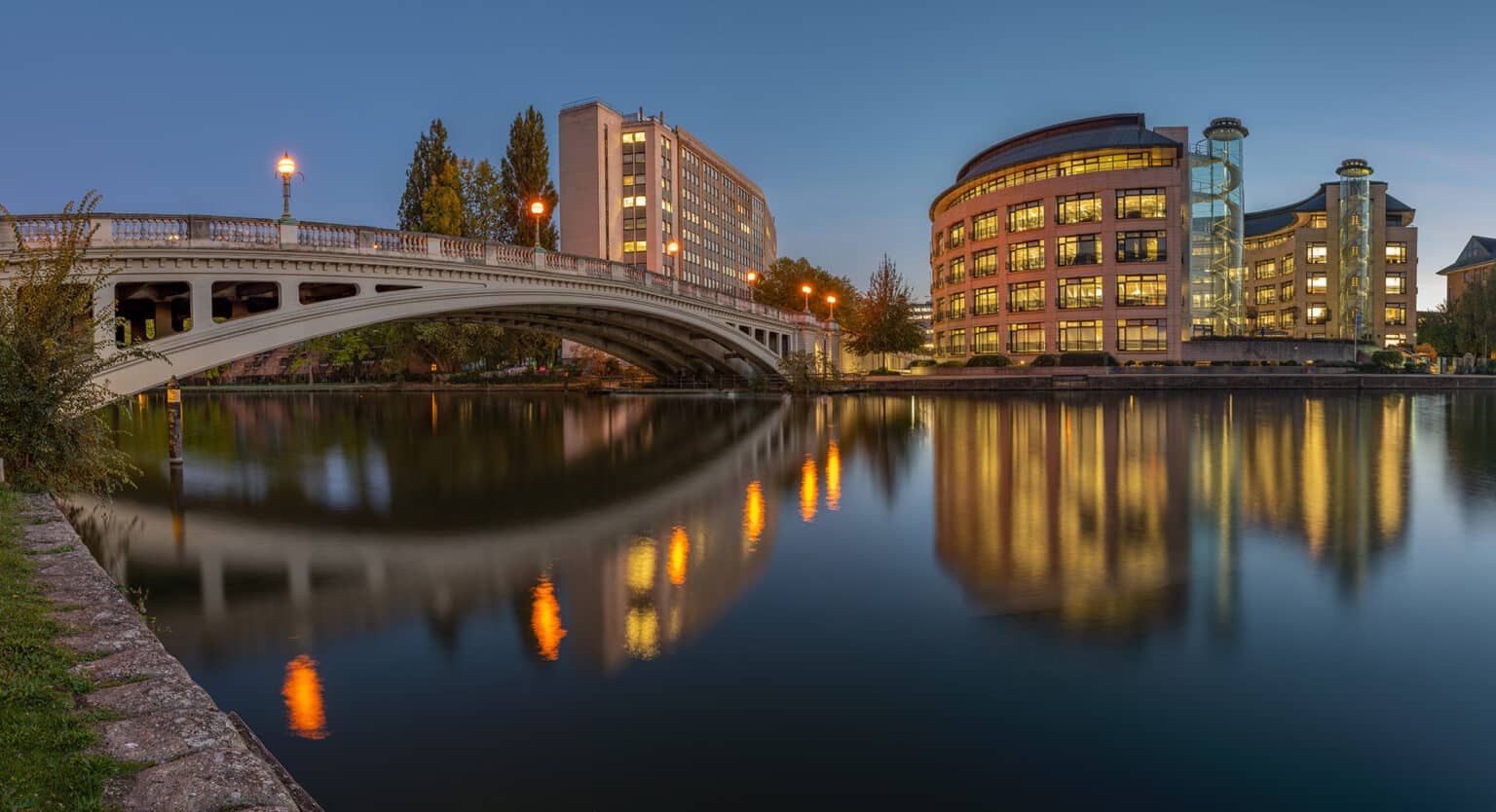Reading to Oxford Bus X40 River Rapids | Thames Route