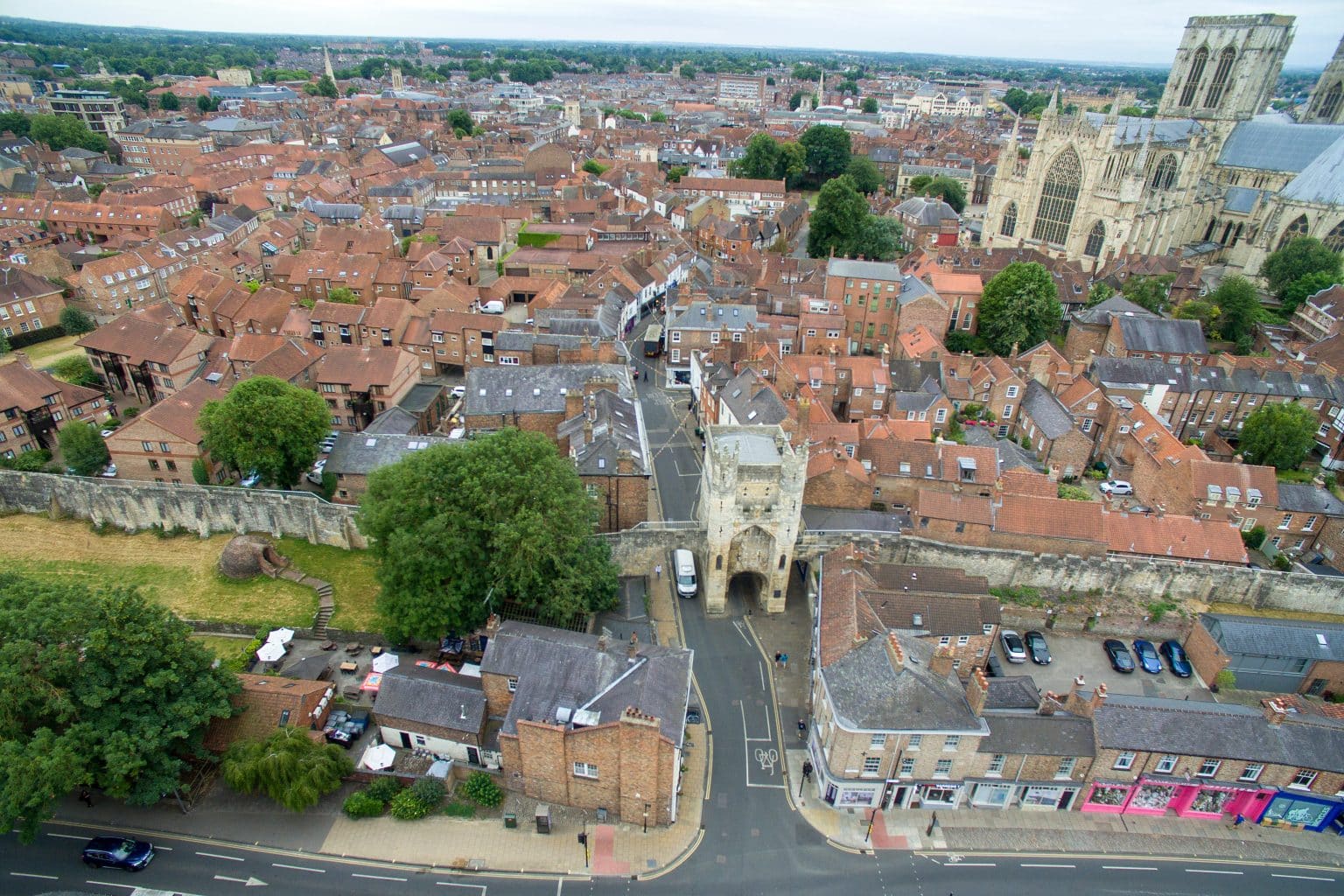 York Shambles & Monk Bar Walking Guide | Scenic Bus